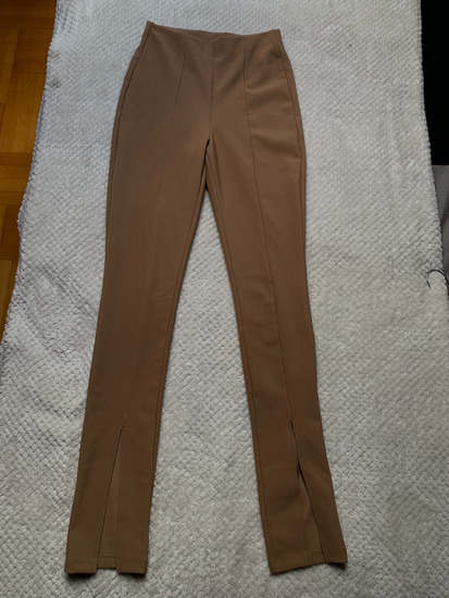 Zara pantalone