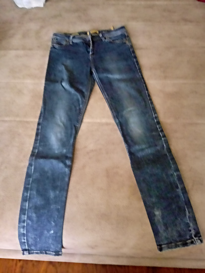 Farmerke Stradivarius vel 38