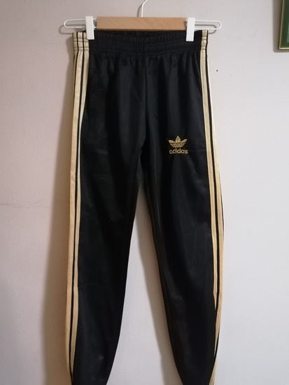 ADIDAS Trenerka M kao nova