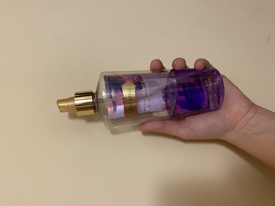 Victoria’s Secret body mist LOVE SPELL