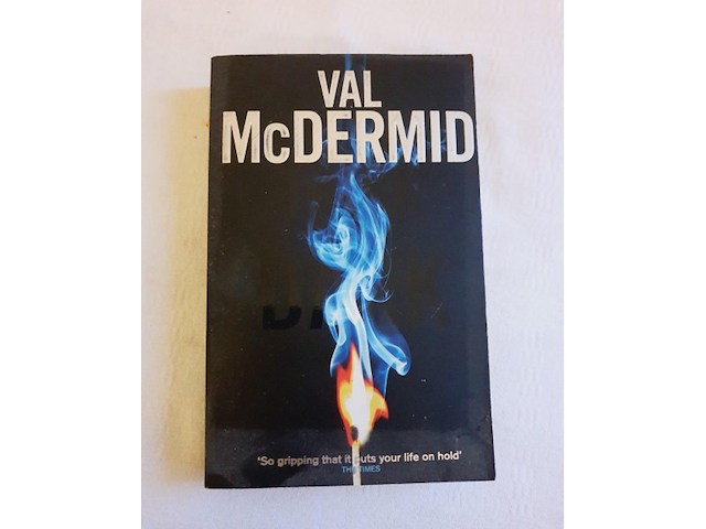 TRICK OF THE DARK- VAL McDERMID