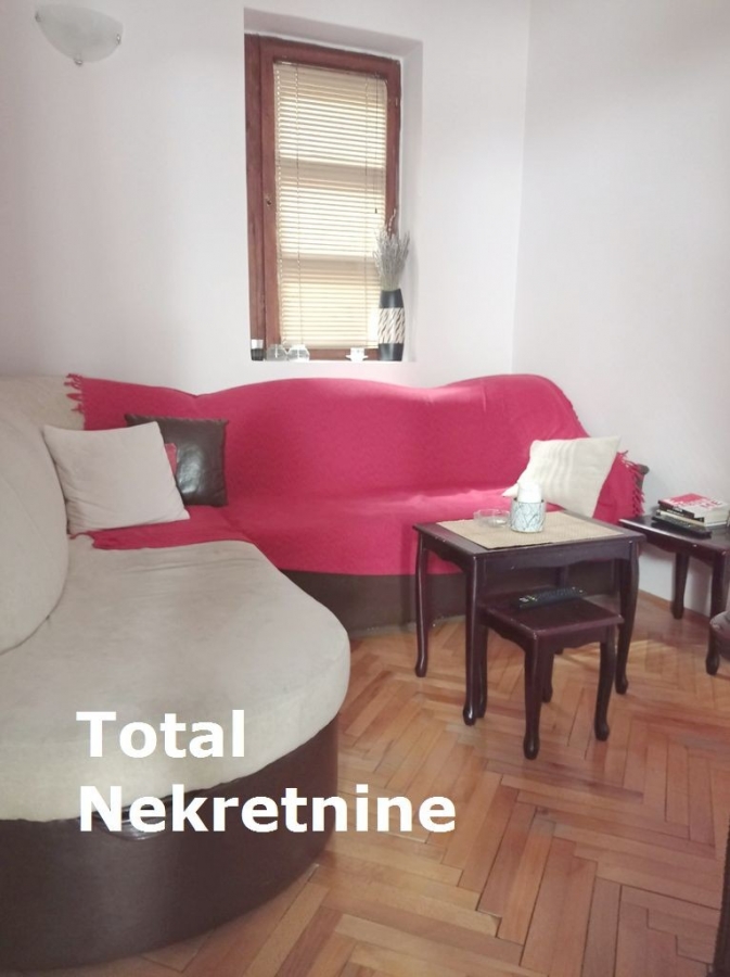 NOVI SAD - BULEVAR - 48. 00 m2