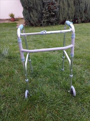 hodalica za invalide