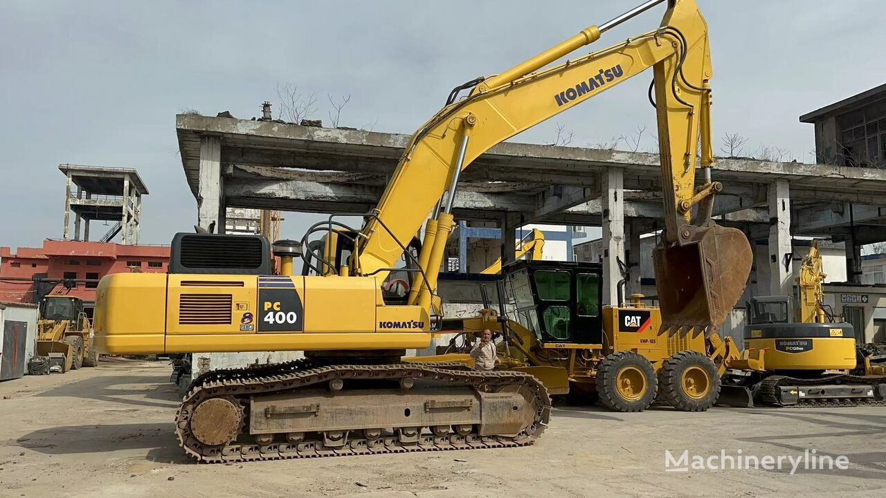 Komatsu PC400-8 bager guseničar