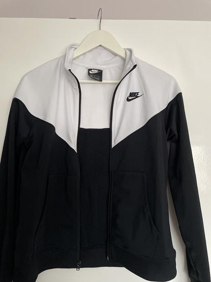 Nike duks S