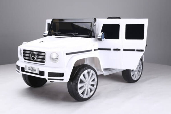Mercedes G CLASS – Beli sa mekim gumama i kožnim sedištem