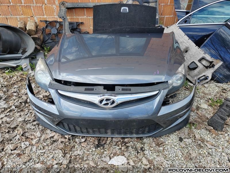 Hyundai I30 1.6 Crdi Kompletan Auto U Delovima