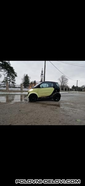 Smart ForTwo 0.7 Kompletan Auto U Delovima