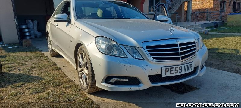 Mercedes E 250 Cdi Kompletan Auto U Delovima