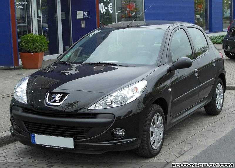 Peugeot 206 Kompletan Auto U Delovima