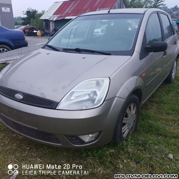 Ford Fiesta 1.3b Kompletan Auto U Delovima