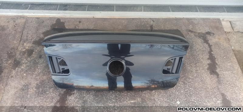 Volkswagen Passat B6 Crna Gepek Vrata Karoserija