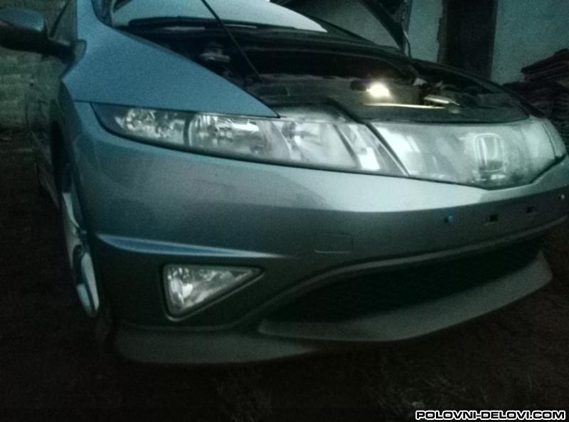 Honda Civic TypS Kompletan Auto U Delovima