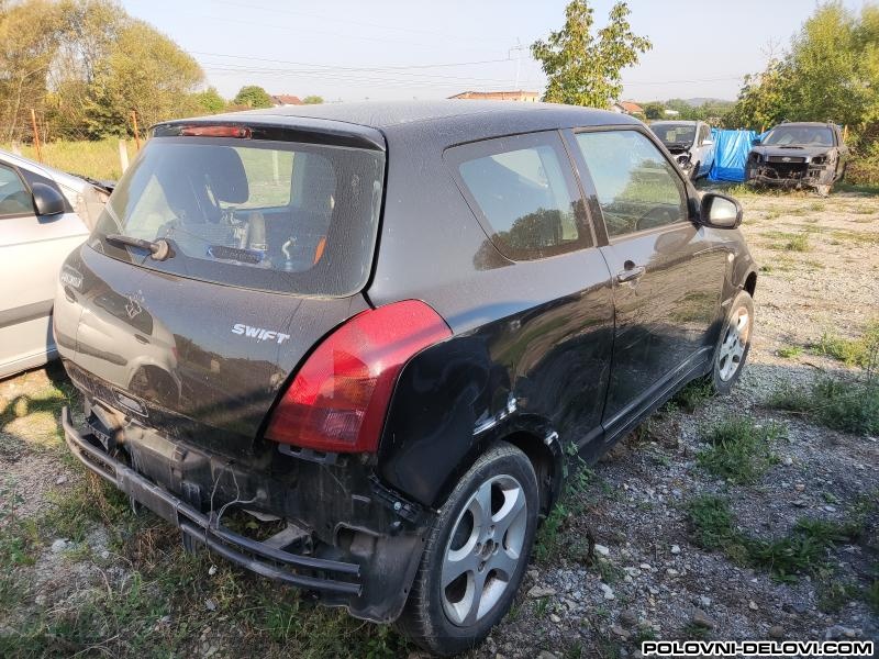 Suzuki Swift 1.3b Kompletan Auto U Delovima