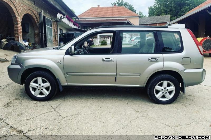 Nissan X-Trail 2.2 Kompletan Auto U Delovima