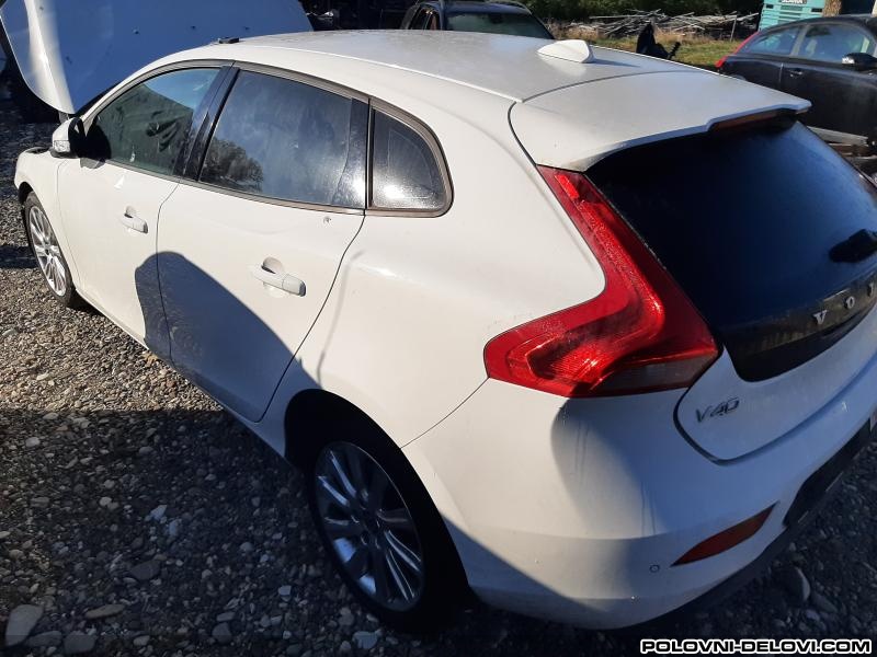 Volvo V40 1.6 D2 Karoserija