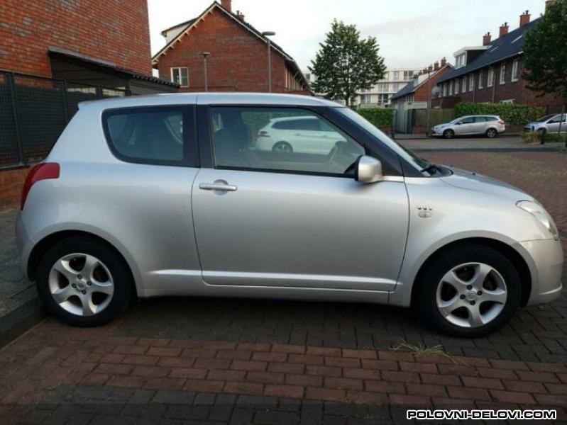 Suzuki Swift 1.3b Kompletan Auto U Delovima