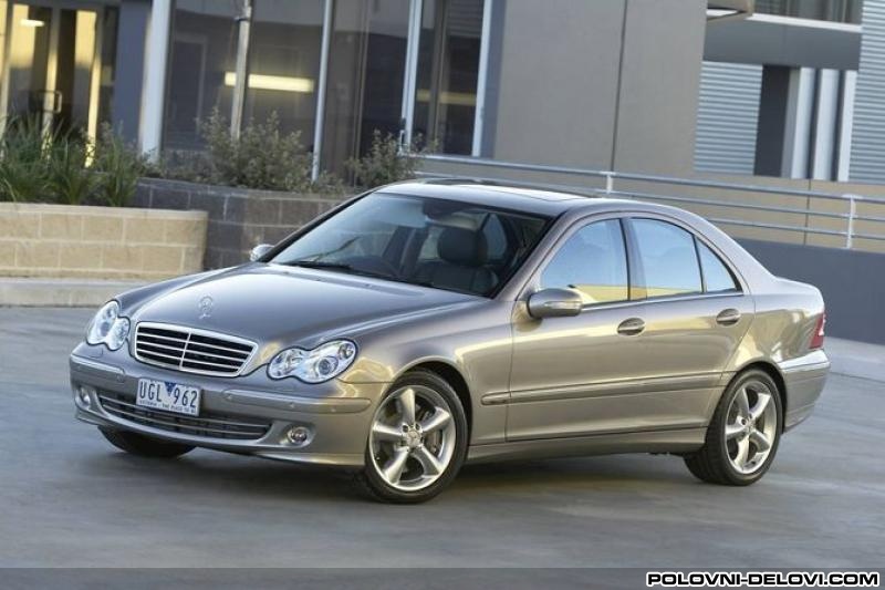 Mercedes C 220 Kompletan Auto U Delovima