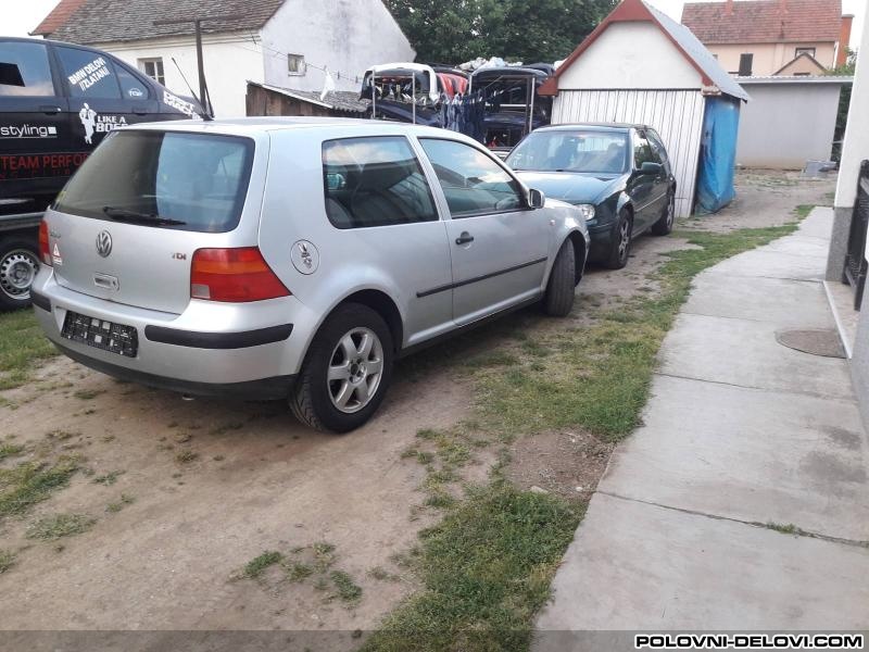 Volkswagen Golf 4 Kompletan Auto U Delovima