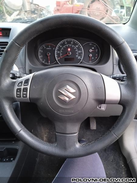 Suzuki SX4 Kompletan Auto U Delovima