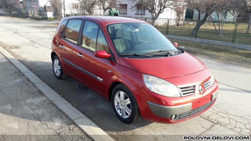 Renault Scenic Desno Krilo Karoserija