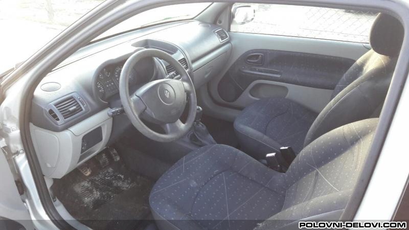 Renault Clio KM SAT Enterijer