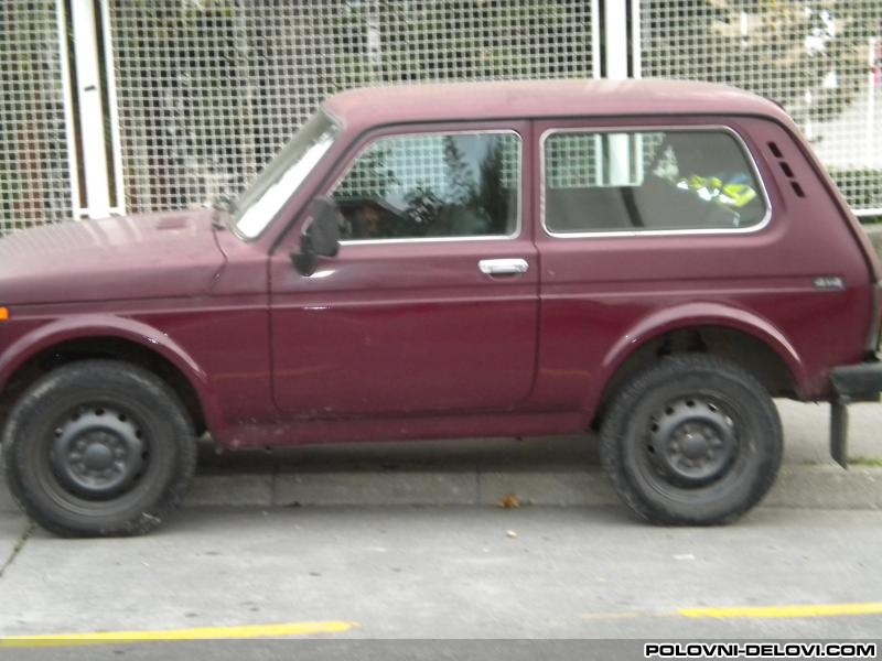 Lada Niva DELOVI Trap I Vesanje