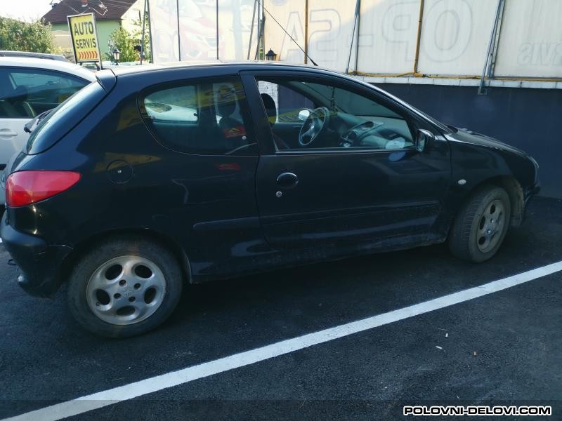 Peugeot 206 1.4b Kompletan Auto U Delovima