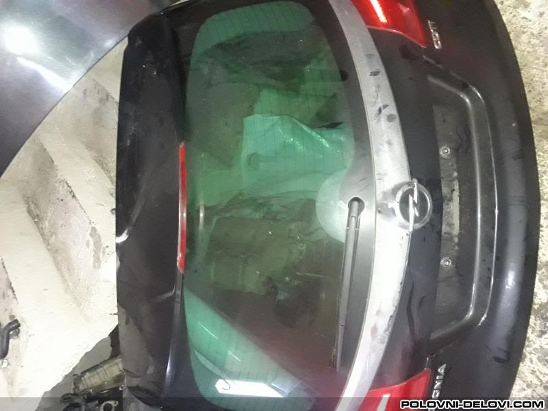 Opel Insignia Gepek Vrata Karavan Razni Delovi