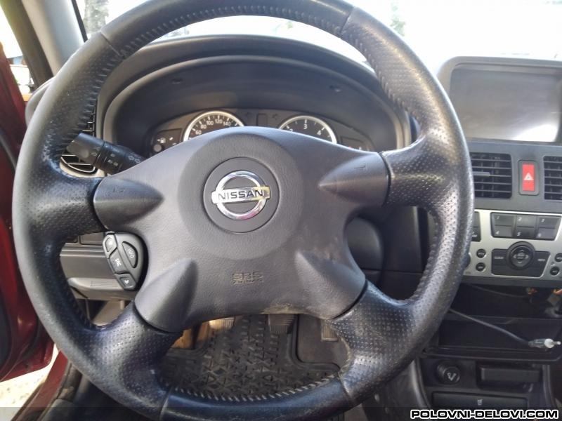 Nissan Almera Dci Enterijer