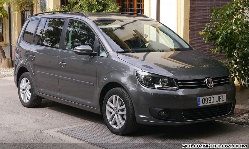 Volkswagen Touran Kompletan Auto U Delovima