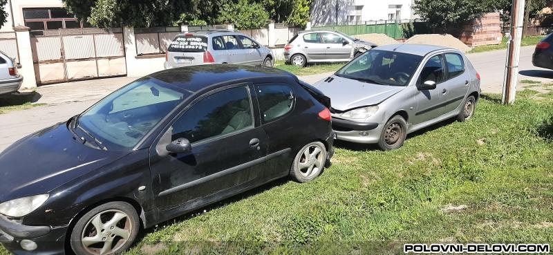 Peugeot 206 1.1 Kompletan Auto U Delovima