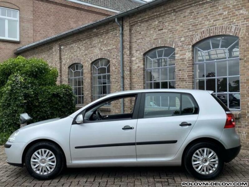 Volkswagen Golf 5 1.6 F S I Kompletan Auto U Delovima