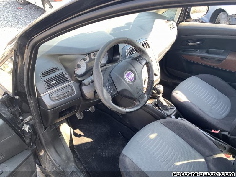 Fiat Grande Punto Volan Enterijer