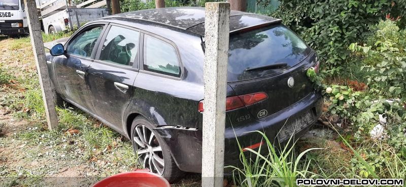 Alfa Romeo 159 2.2 Kompletan Auto U Delovima