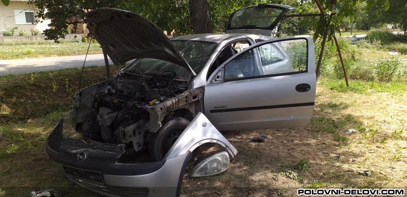 Opel Corsa Corsa C 1.2 16v Razni Delovi