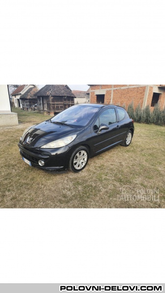 Peugeot 207 Enterijer