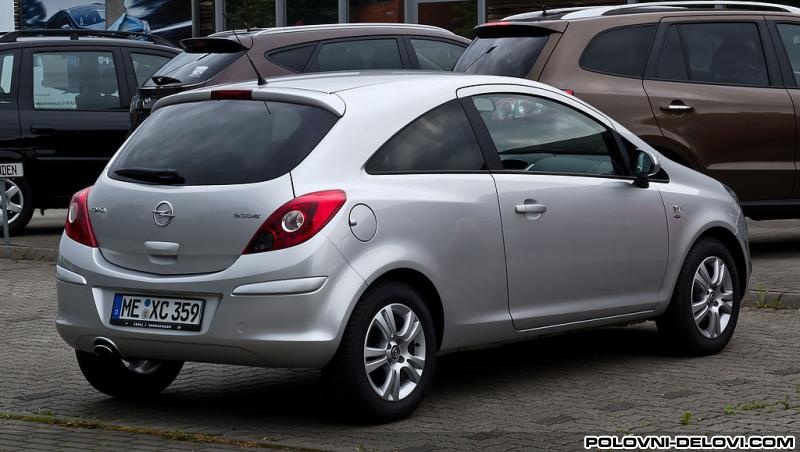 Opel Corsa Polustranica Karoserija