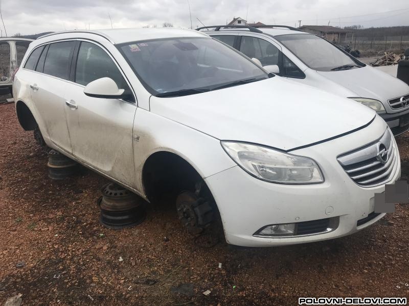 Opel Insignia Nebo Enterijer