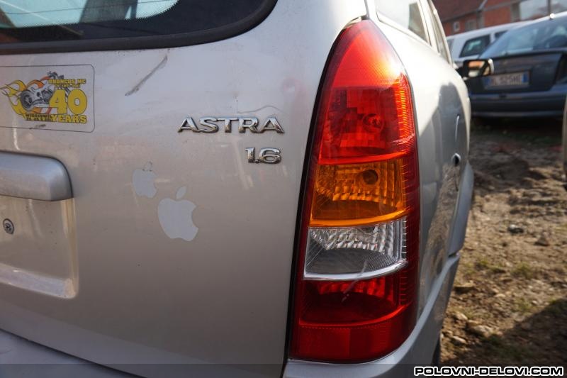 Opel Astra Stop Svetlo Svetla I Signalizacija