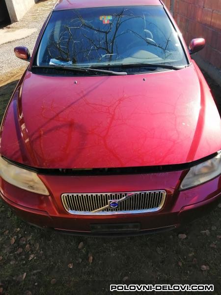 Volvo V70 Kompletan Auto U Delovima