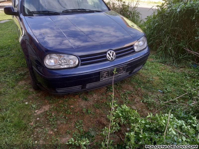 Volkswagen Golf 4 Kompletan Auto U Delovima