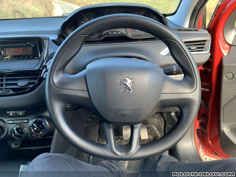 Peugeot 208 Airbag U Volanu Enterijer