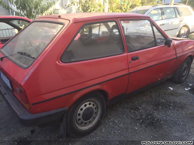 Ford Fiesta MK1 Kompletan Auto U Delovima