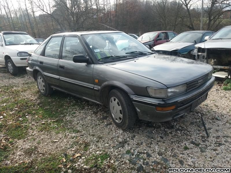 Toyota Corolla Kompletan Auto U Delovima