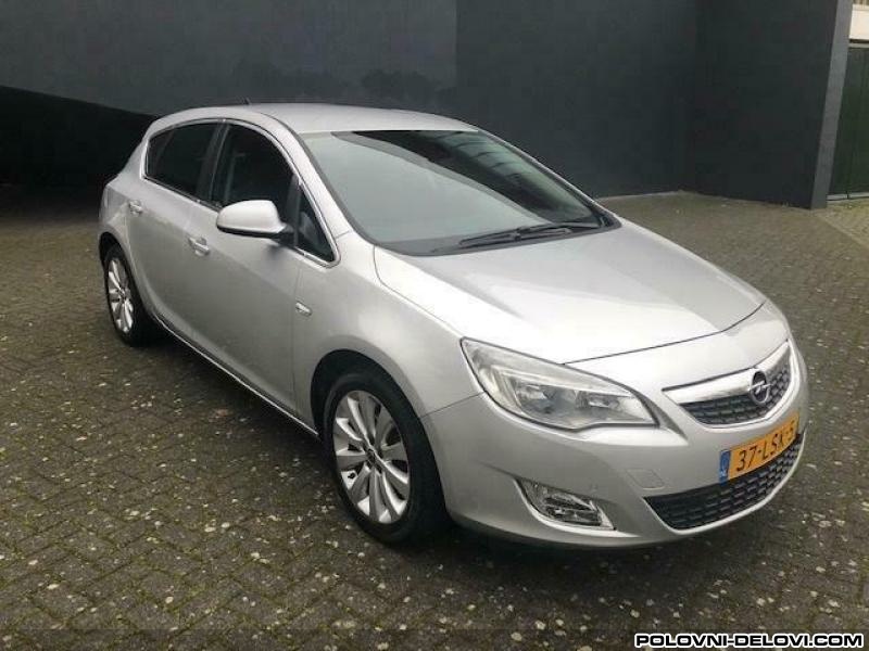 Opel Astra J 1.7cdti Kompletan Auto U Delovima