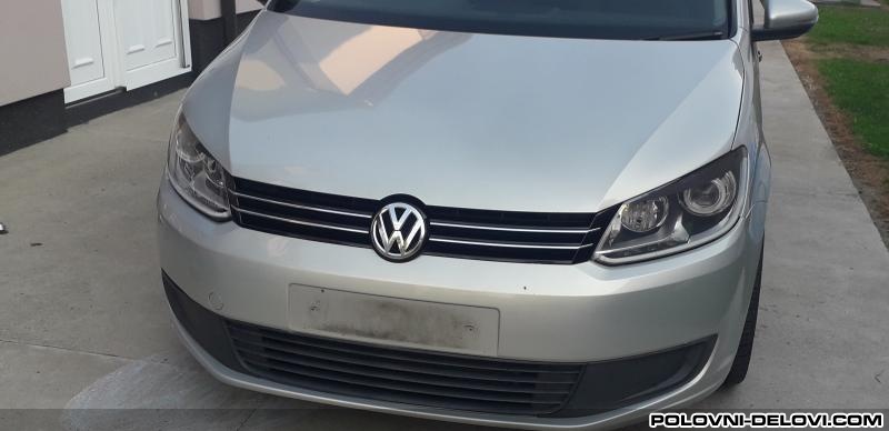 Volkswagen Touran 1.6 Tdi Kompletan Auto U Delovima