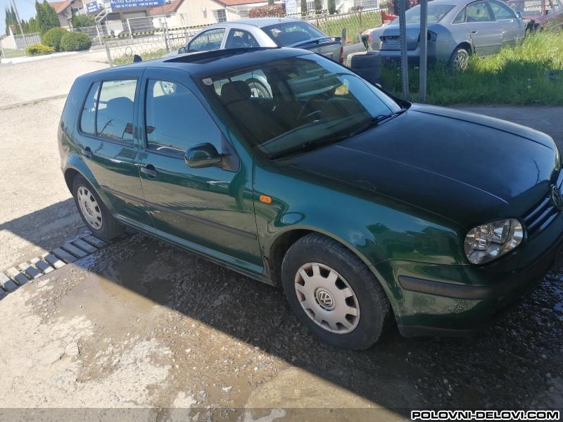 Volkswagen Golf 4 1.4 Kompletan Auto U Delovima