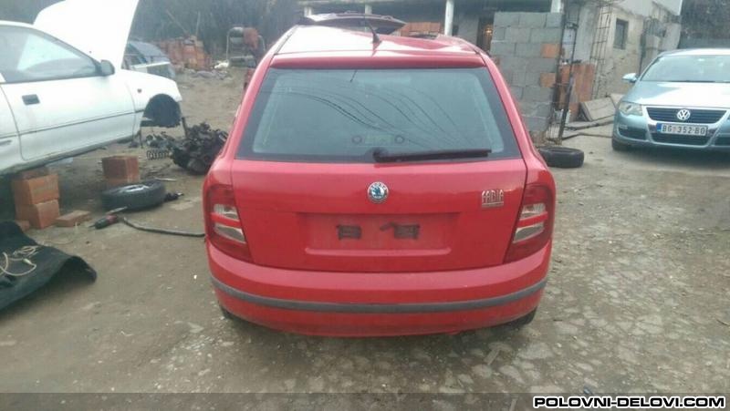 Skoda Fabia 1.4 Mpi Kompletan Auto U Delovima