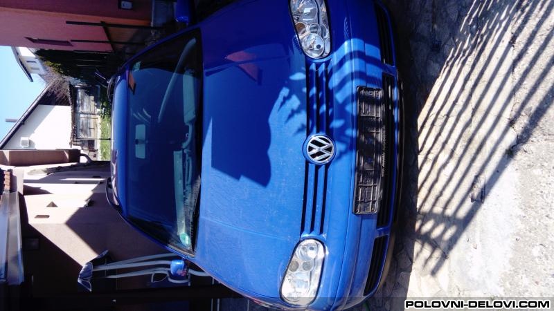 Volkswagen Golf 4 HAUBA FAROVI KRILA Kompletan Auto U Delovima